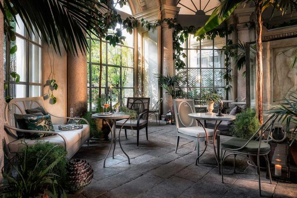 The best restaurants with open courtyards in Milan | FLAWLESS.life ...